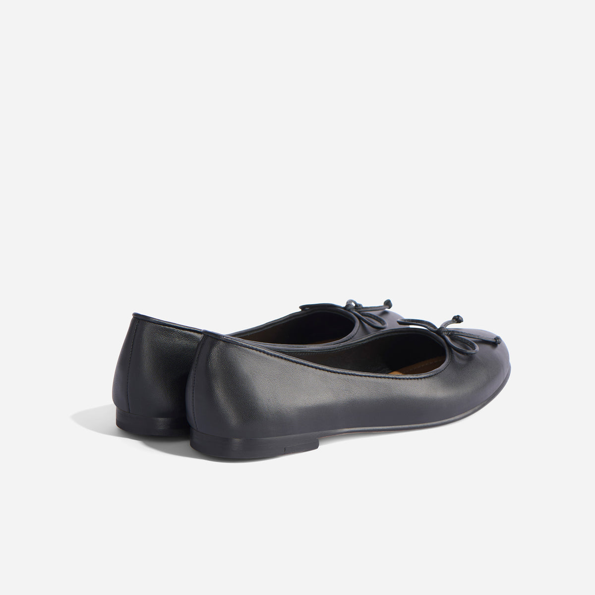 Bea Go-To Ballet Black — Nisolo